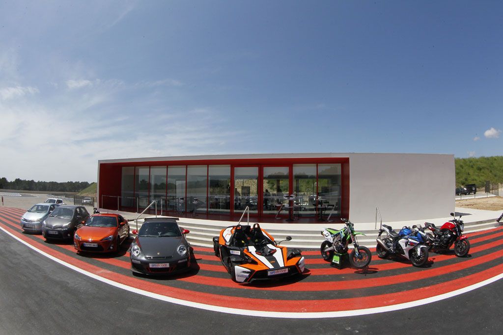 The « Driving Center » opens its doors! - ORECA Group - The motorsport ...